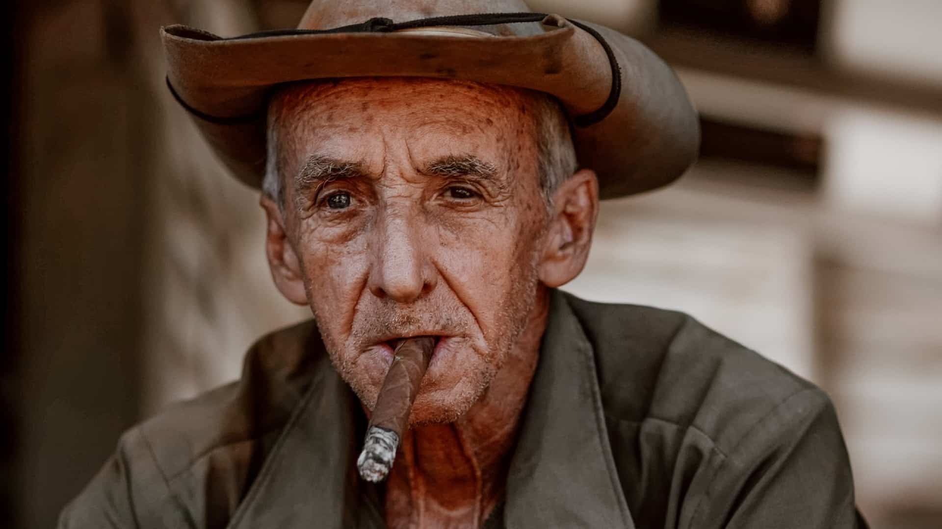 Guide pour bien choisir un cigare - Web Ouest Guide pour bien choisir un cigare - Web Ouest